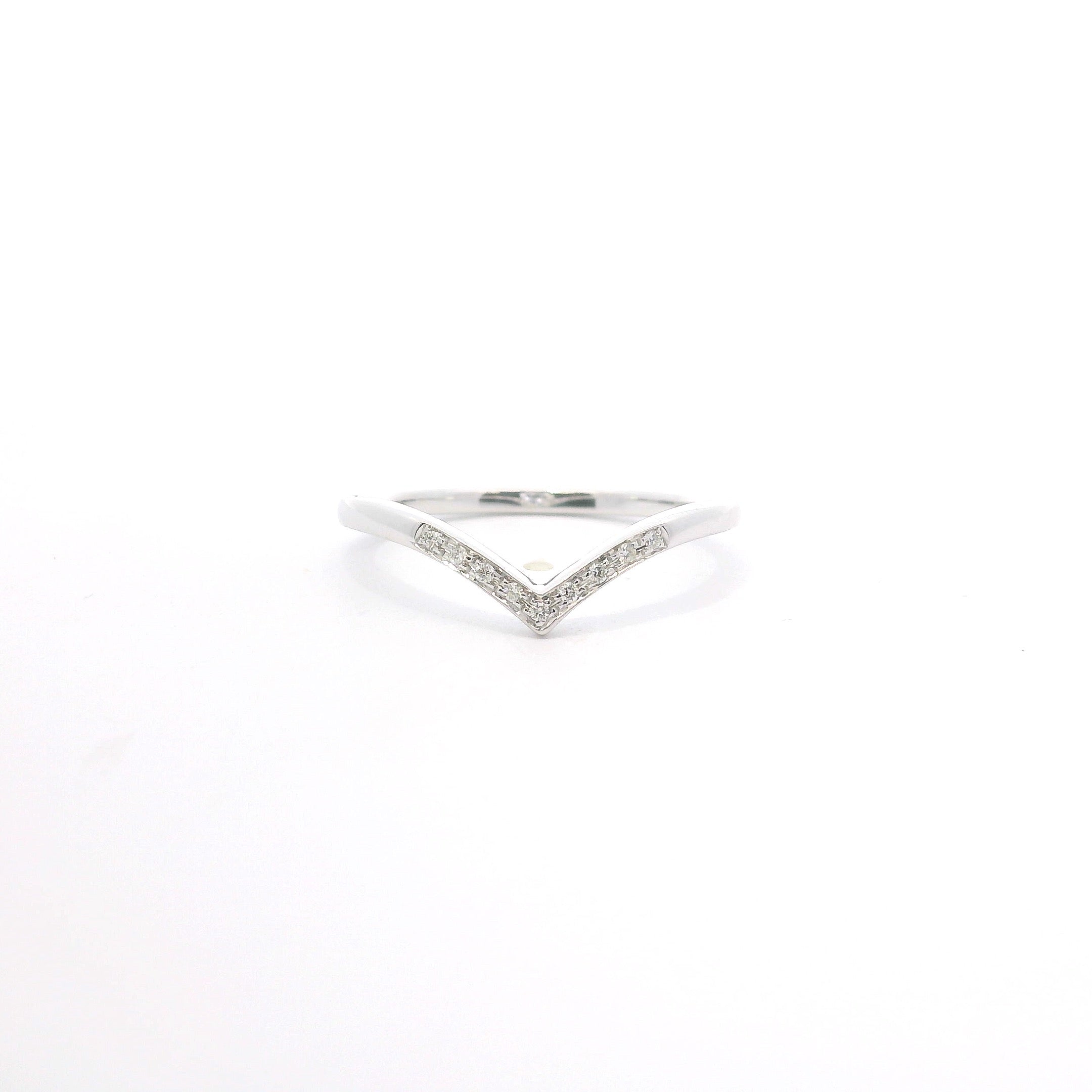 WHITE GOLD DIAMOND CHEVRON BAND 110-06384 – Chalmers Jewelers
